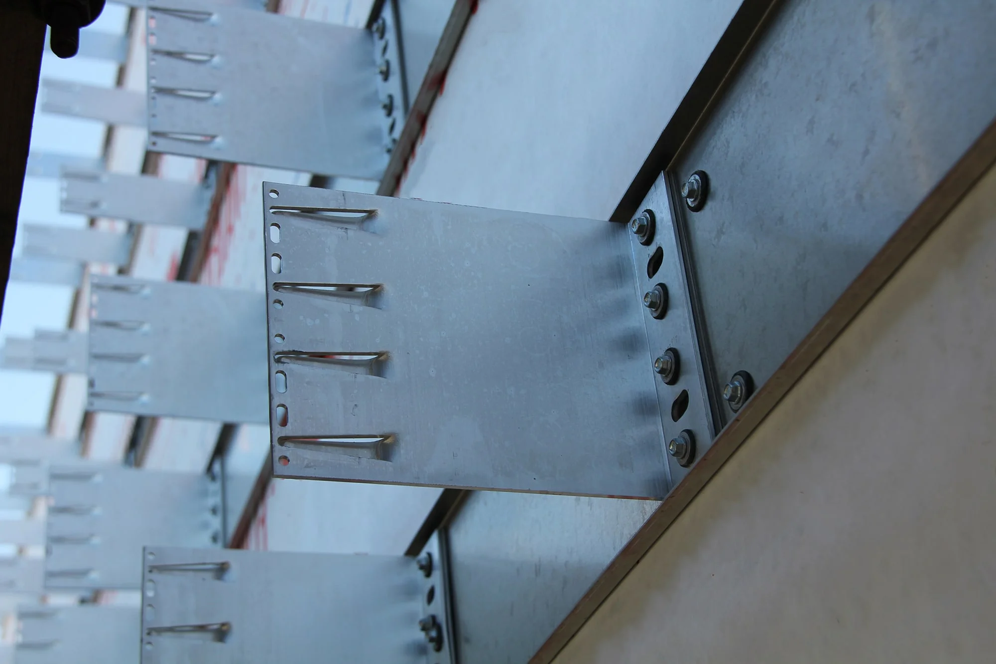 Cladding Subframe Systems in Aluminium or Steel